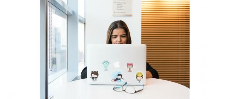 OnlyFans Github: Cara Mengunduh Media dari Akun OnlyFans | JalanTikus